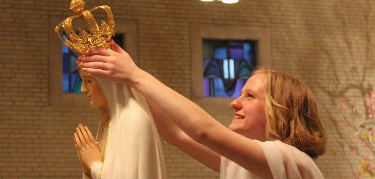 May Crowning traditions continue at Catholic schools - Catholic Telegraph