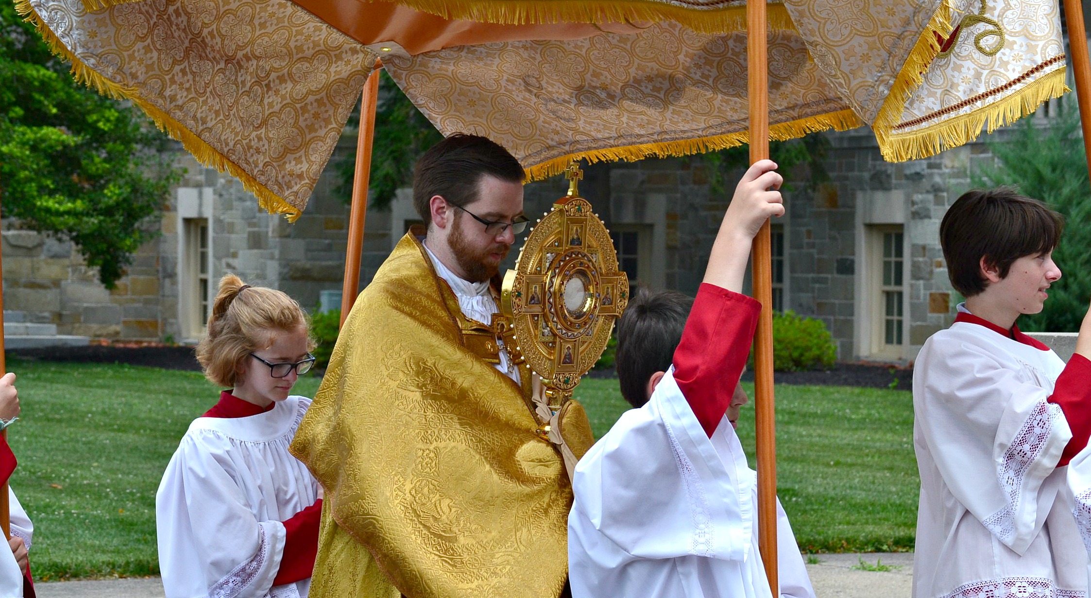 New study shows that now almost two-thirds of US Catholics believe in ...