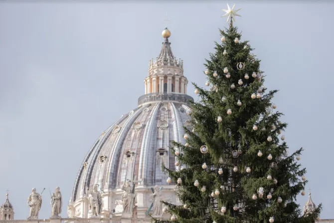 Christmas 2022: Vatican to display hand-carved wooden nativity scene ...