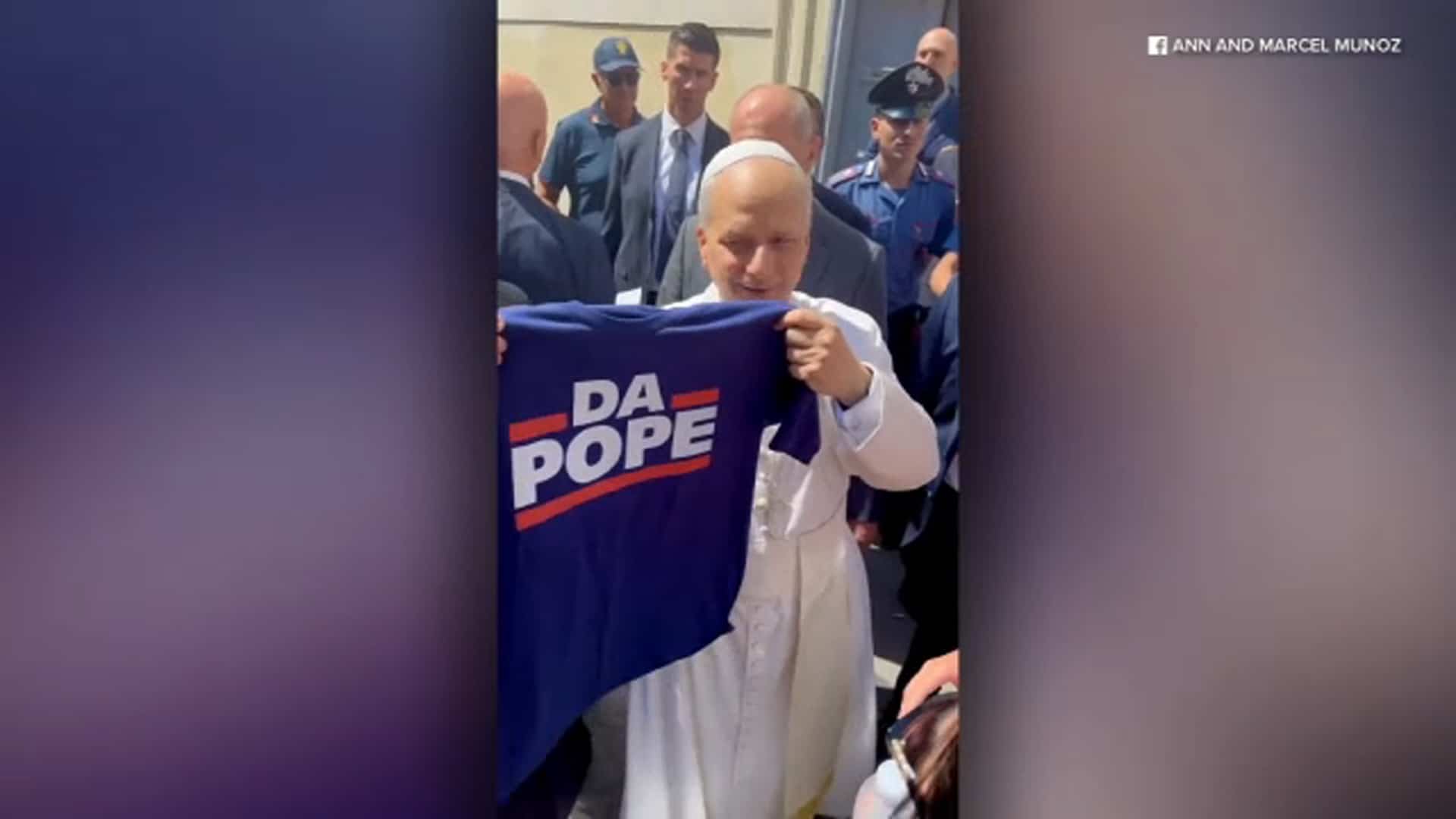 Family gives ‘Da Pope’ Chicago Bears T-shirt to Pope Leo XIV - Catholic ...