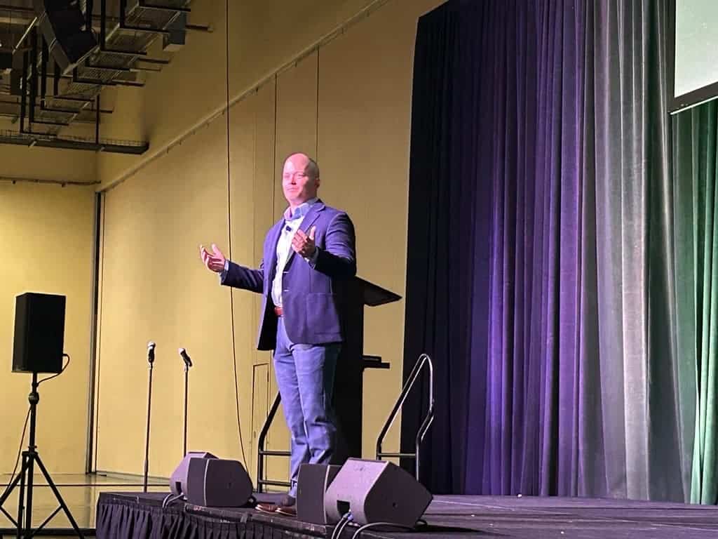 ‘As men, you’re called to act!’ speaker says to a packed room of young ...
